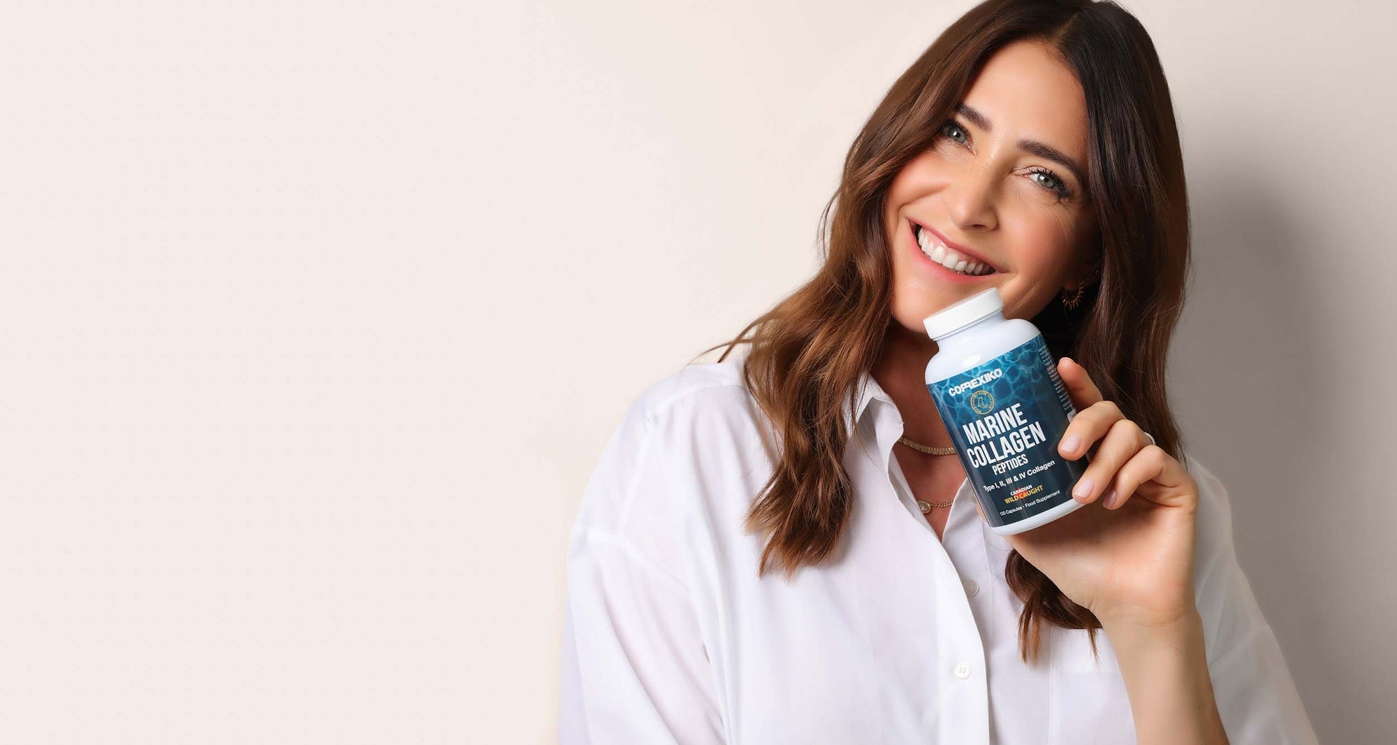 Lisa Loves – CORREXIKO